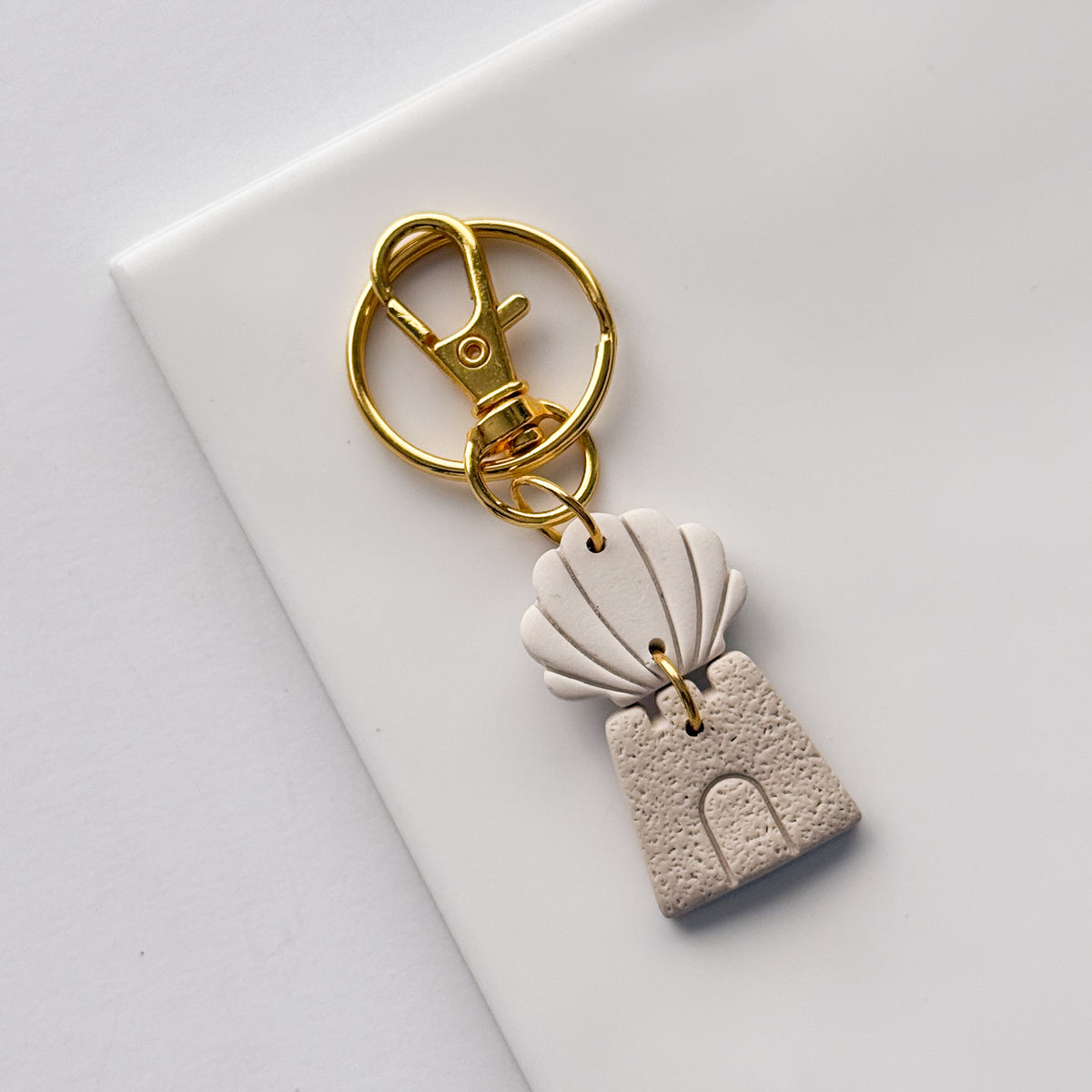 Sand Castle Seashell Dangle Keychain – WildHoneyClay